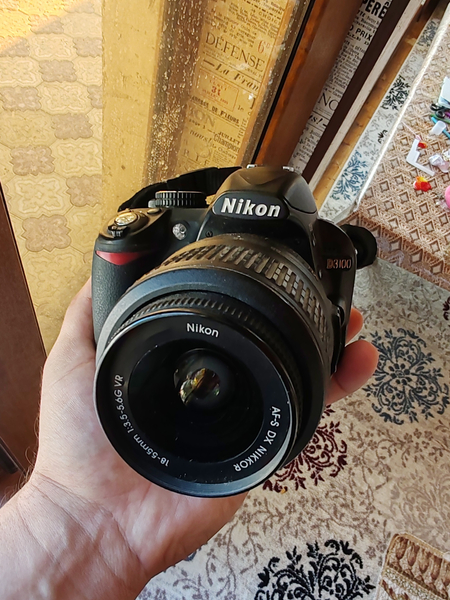 Фотопарат Nikon D3000