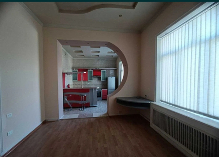 Hovli oktyabrskiy eski beeline ofisi orqasida
