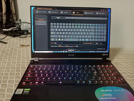 Gigabyte AERO 15 WB Igravoy noutbuk