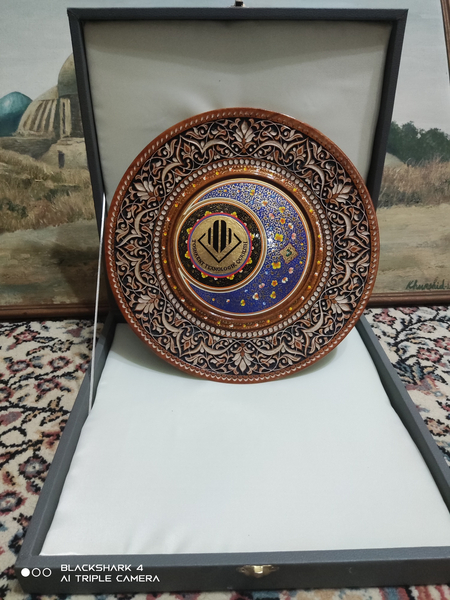 Продаётся картина и сувенир