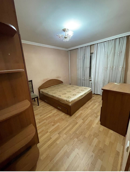 Продается 3х ком. кв-ра на ул.Нукусская, ор-р: Российское пос-во,105м2