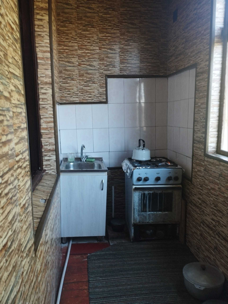 Продам квартиру Лисунова1а школа151 2к 48м2 лоджия 1.5*6