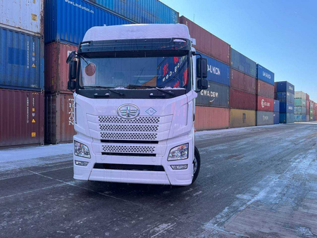 Седельный тягач FAW 4х2 CNG Метан подушка Газ