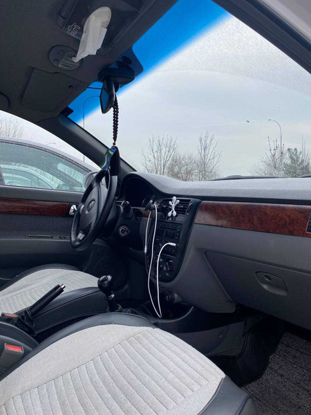 Lacetti 1.8 faqat naqtga sotiladi