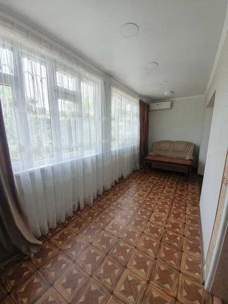Максим горький, БИЙ, 4/2/5, чистая, 85м2, ориентир Аптека 36,6