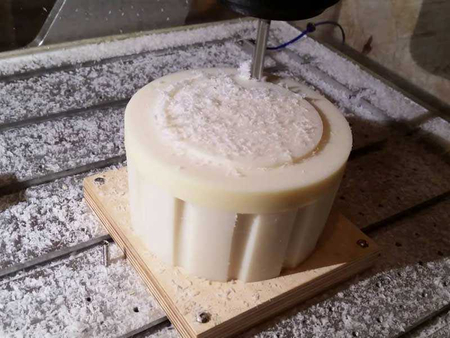 Изготовленные изделия из капролона и фторопласта