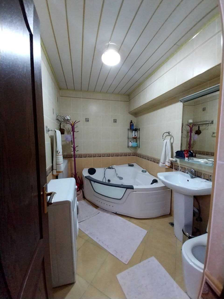 Сдаётся в аренду 3 комнатная Алайский базар э