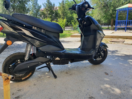 Продам  электронный скутер.