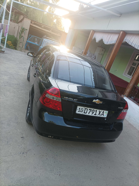 Nexya 3 sotladi .
