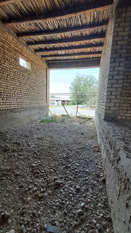 Uy sotiladi srochna