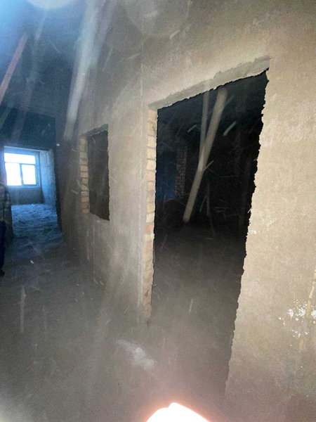 Срочно Новостройка сотилади 4 этаж  76 кв Гагарина