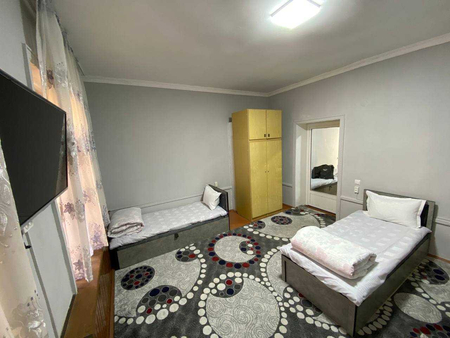 Talabalar uchun Hostel arzon va toza.
