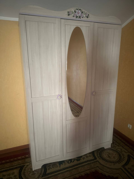 продам мебель привозной Турция