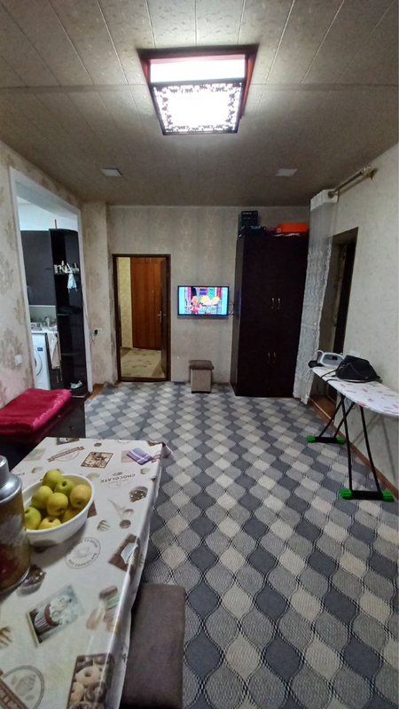 Продам 2 ком кв 1 этаж