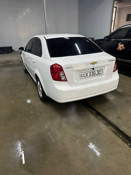 Lacetti 1.8 2010