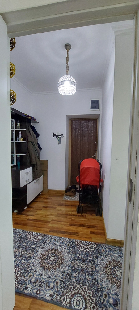 Срочно продаётся квартира! 3/2/5 кирпич. Мирзо - Улугбек район, Буз -