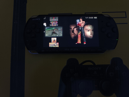 PSP 3000 model  32 GB в памяти 110 игр +ps1 игры