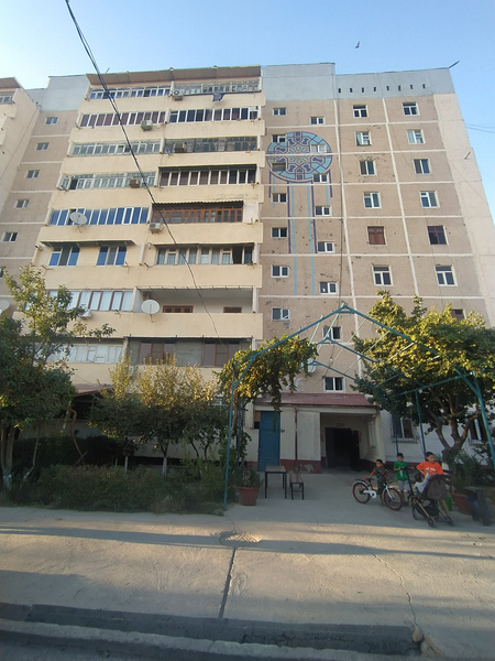Срочно продается 2 комнатная квартира в девятиэтажном доме !