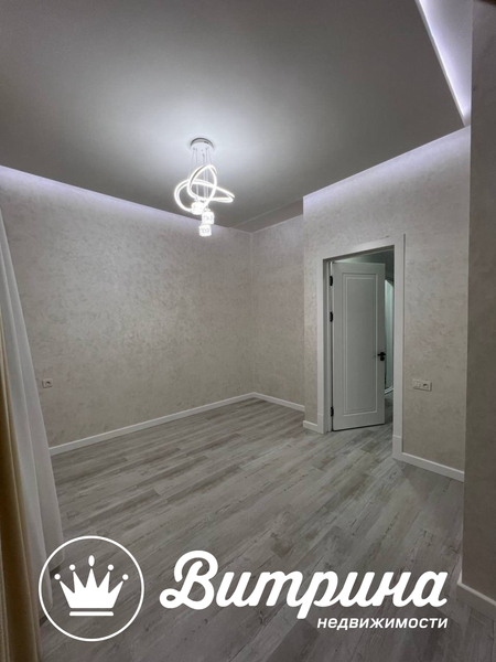 Продается 2в3 комнатная квартира (новастройка)