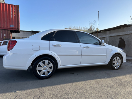 Chevrolet Jentra