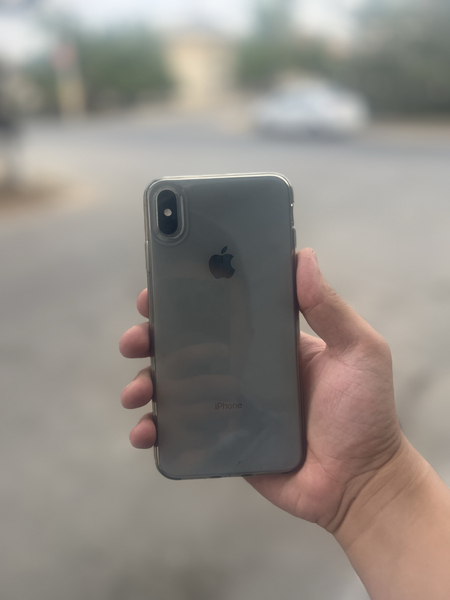Iphone x max xotira 64 gb..xolati alo darajada korobka dokument bor