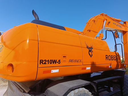 Hyundai R210w-5  2012-йил