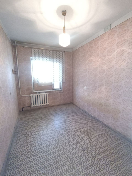 Юнусабад 15, 3/3/5 балкон 2*6, площадь 70кв.м улучшенная планировка