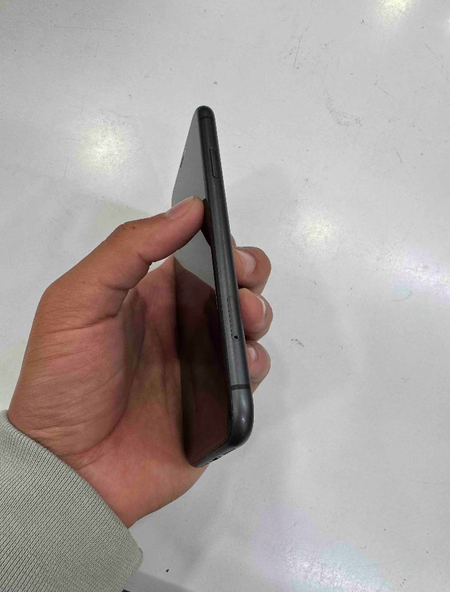 Iphone 11 srochniy kor dok 78%