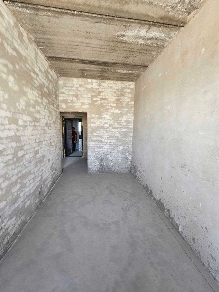 1 xonali 42m² 8-qavat sotiladi