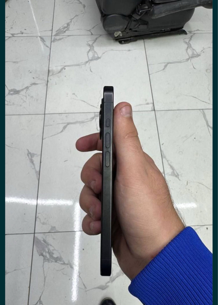 Iphone 15 pro 128 GB ideal