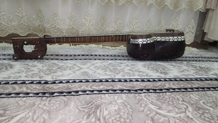 Рубоб Тор сотилади