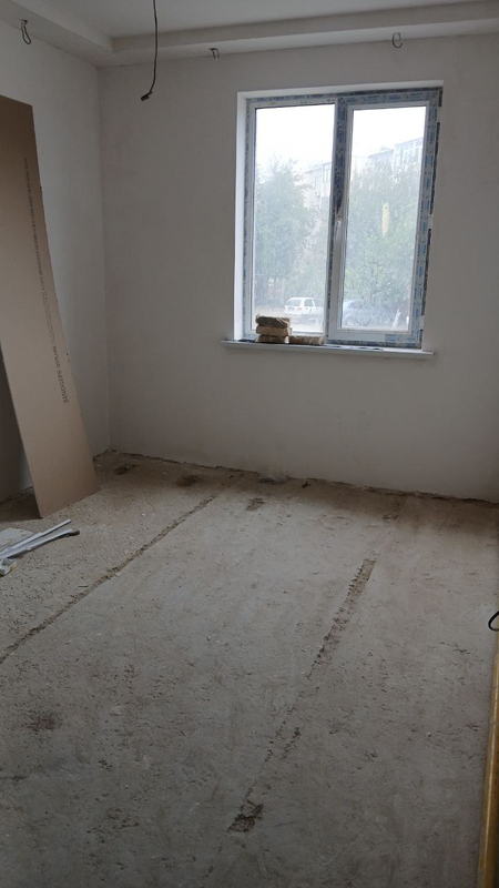 2 xonalik kvartira sotiladi 1-qavat podvali bilan