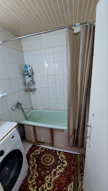 Chilonzor 20 kvartal 3 Xonali uy sotiladi srochna