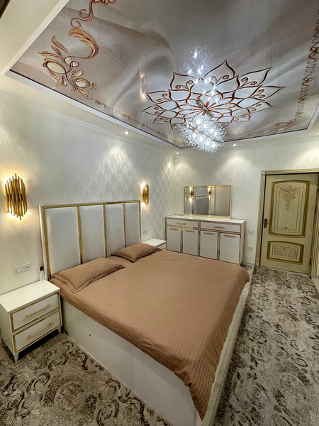 (К129407) Продается 5-ти комнатная квартира в Яккасарайском районе.