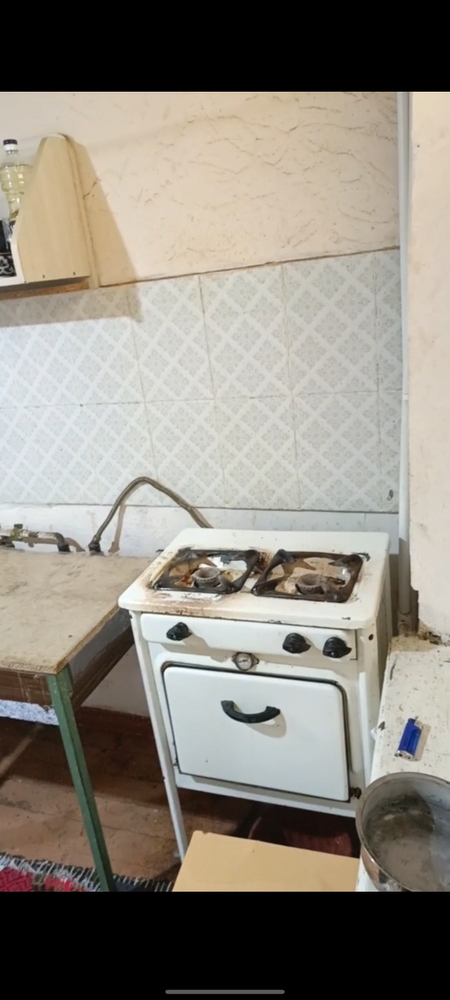 Срочно продам однокомнатную квартиру Навои 18000 $