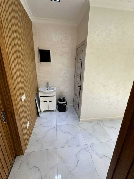 Срочно продается Офисное помещение 50 м² Яшнабад (J2950)