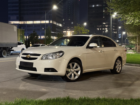 Срочно Epica 2.4 2011 + X6 bar