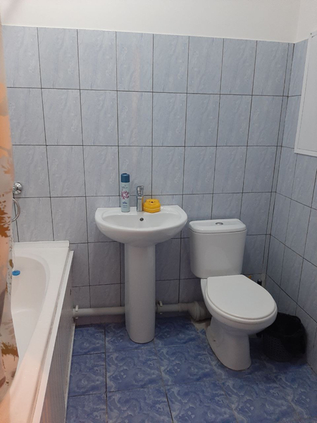 Сдаётса в аренду в3-станция метро