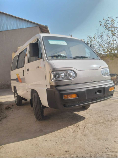 Yangi  Damas sotiladi