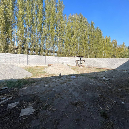 Срочно сотилади 5 сотихли уй Газ.Сув Свет  бор