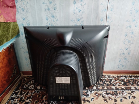 Телевизор LG  800 000 сум