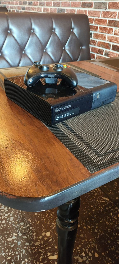 Продаётся XBOX 360E