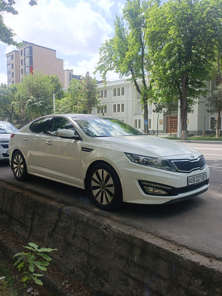 KIA Optima 2.0 в идеальном состоянии