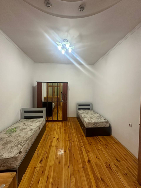 Chilonzor Hovli Bollarga Oilaga Qizlarga