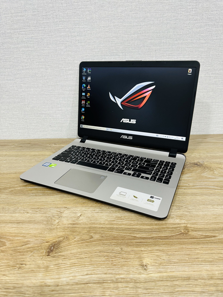 Стильный ASUS 4 Ядерный, Мощный, Игровой ноутбук в как новом состоянии