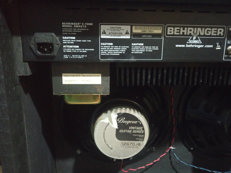 Комбоусилитель behringer gmx 212  140 ватт