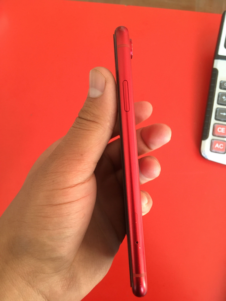iPhone xr 128gb tinniq holatda