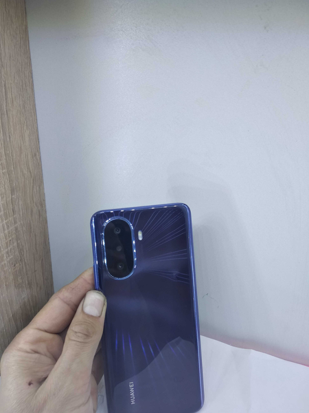 Продаётся HUAWE NOVA Y70 4/64