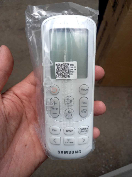 Кондиционер Samsung WindFree Inverter AR12BSFCMWKXER