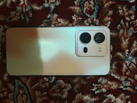 Vivo v 25e  состояние идеал